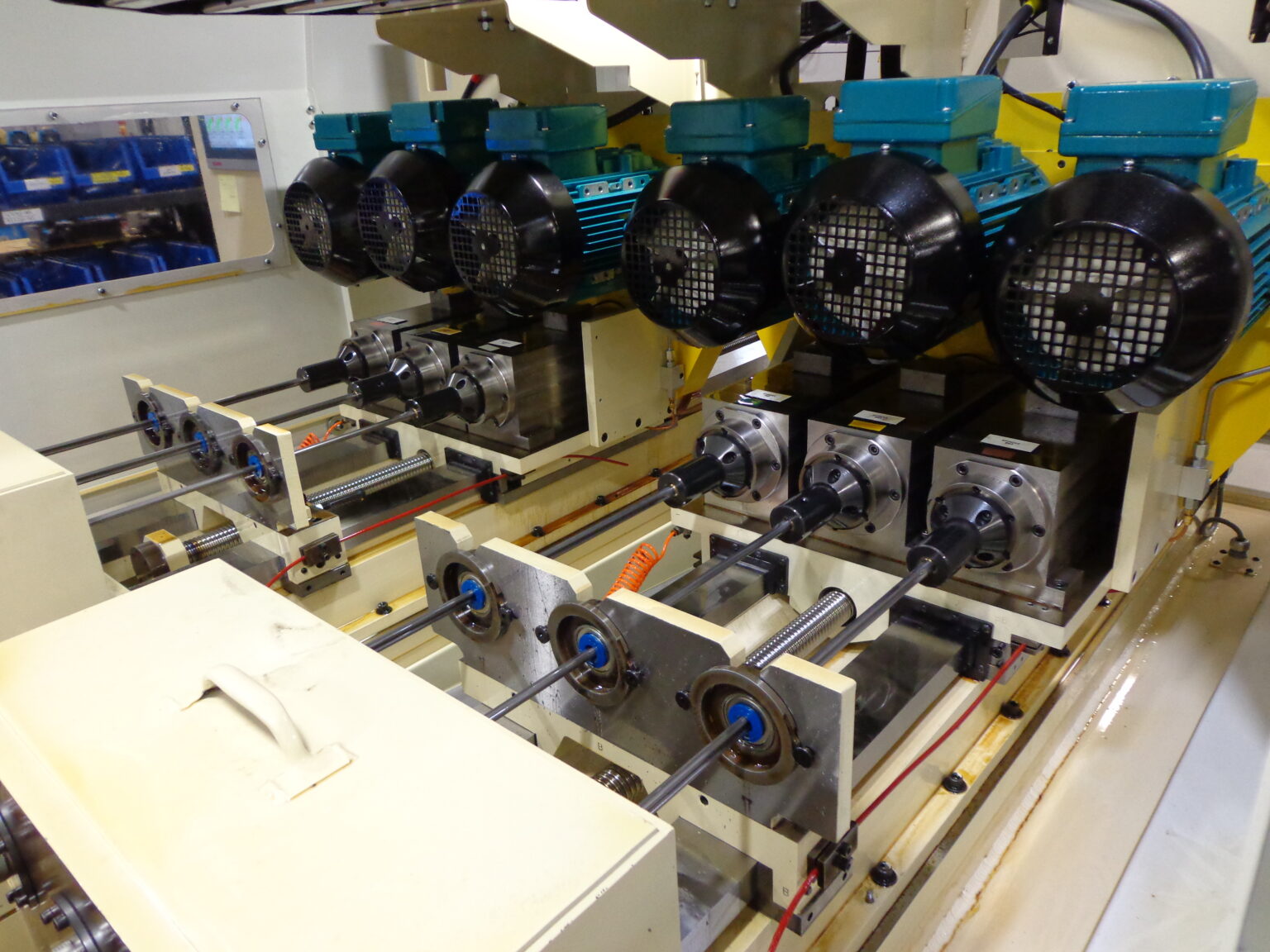 Deep Hole Drilling Machines / Gun Drilling Machines